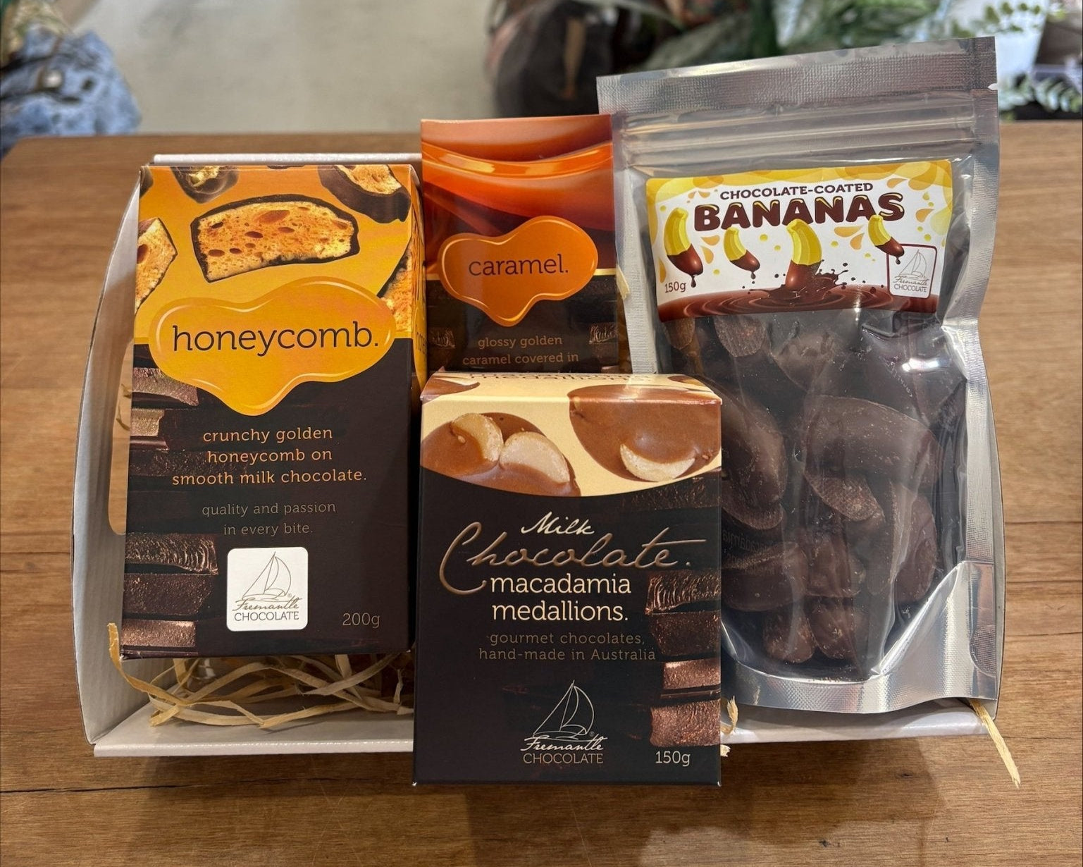 Fremantle Chocolate Hamper – Esperance Luxe Floral & Home Co.